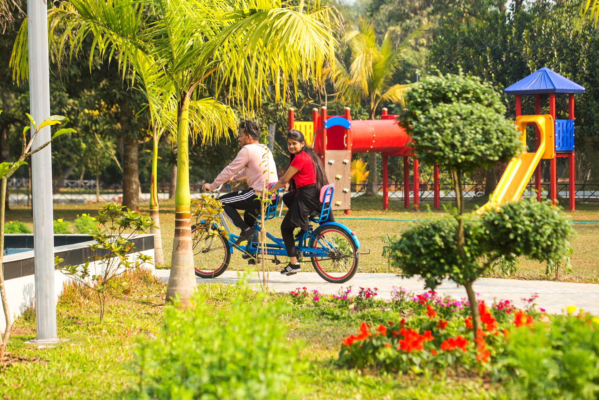 Home Page - Sarah Resort